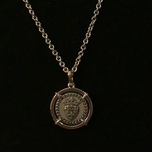 Elizabeth Taylor | Jewelry | Elizabeth Taylor Coin Necklace Pendant 22 ...